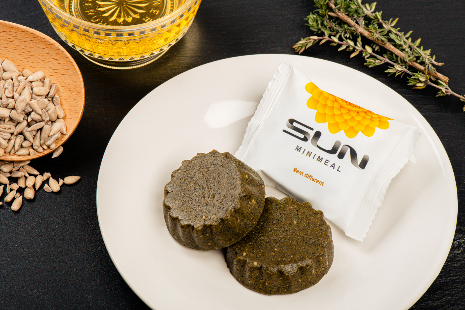 Das Superfood aus Sonnenblumenkernen: Tchibo buzzert in PULS 4 Show für ...