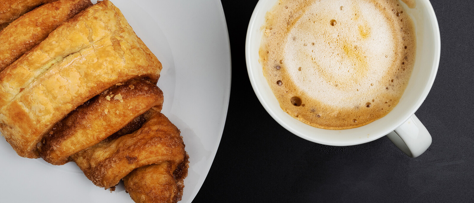 National Coffee Cake Day - Tchibo