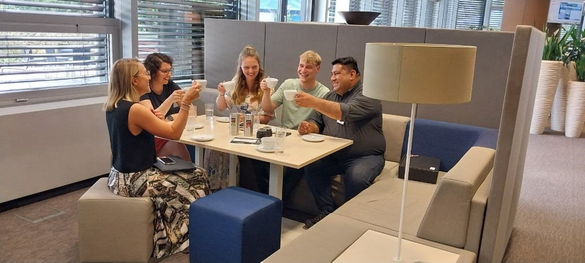 Projektpartner zu Besuch bei den Beans Brothers FRIENDS - Tchibo