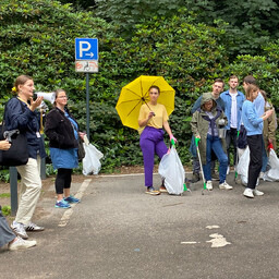 Clean Up Challenge mit Geschäftsführung - Tchibo